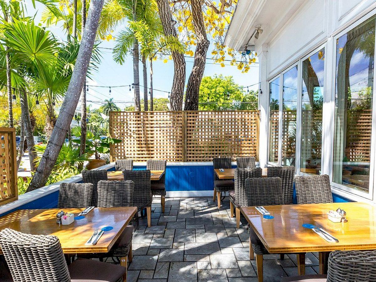Azur Restaurant in Old Town Key West - Eden House Hotel